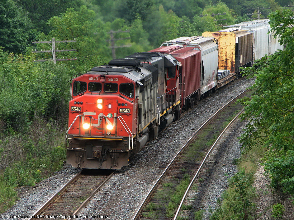 CN 5543 west at Mile 5.8 Strathroy Sub